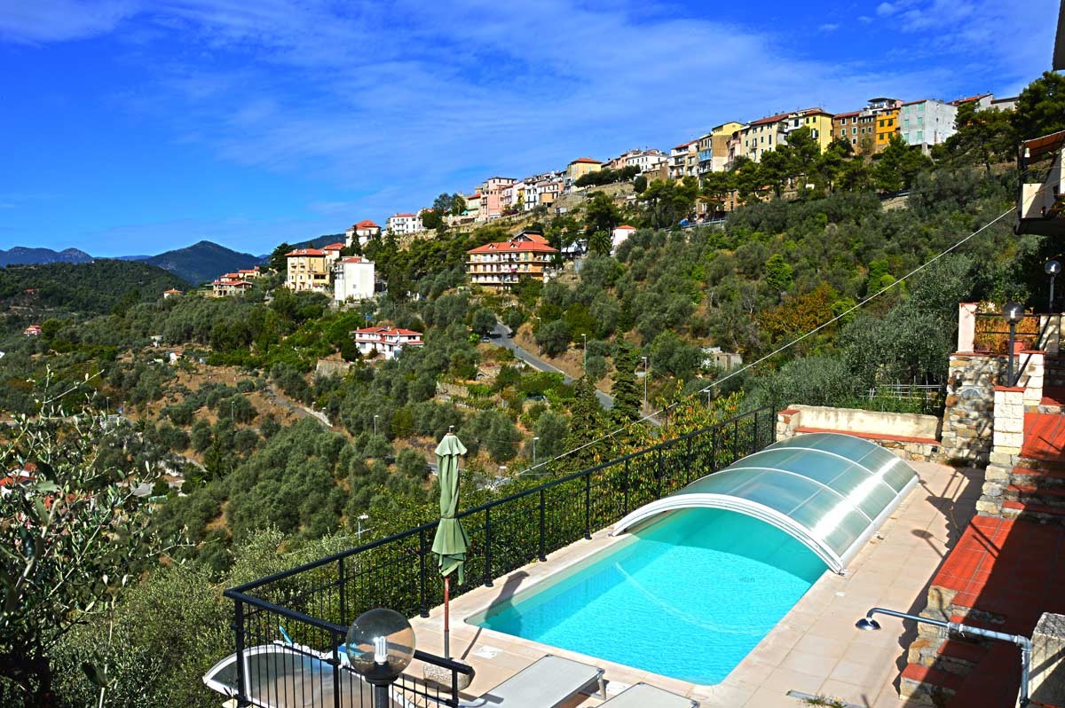 4 bedroom Villa for sale with sea and panoramic views in Perinaldo, Liguria