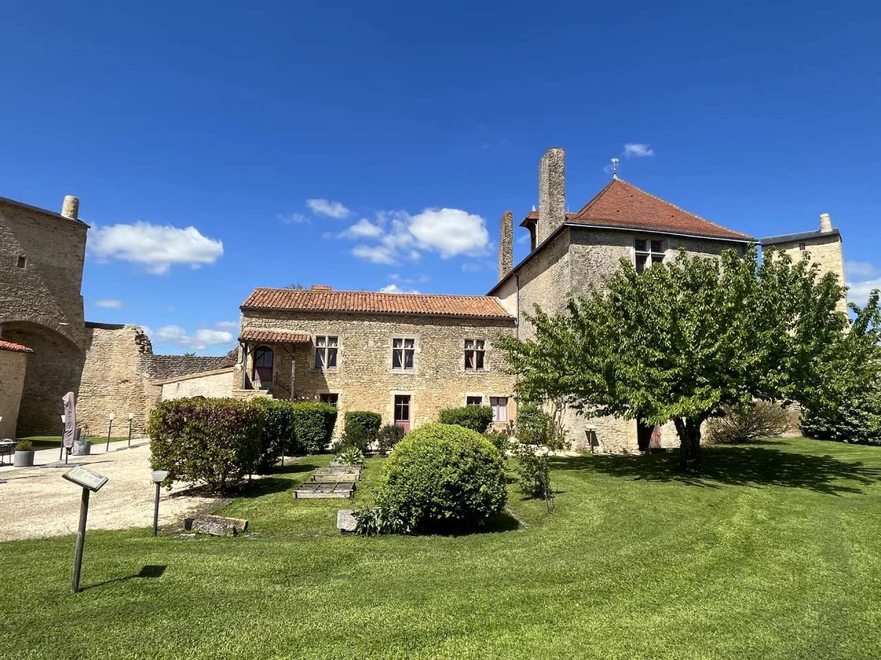 Historical 9 bedroom Castle for sale with panoramic view in Airvault ...